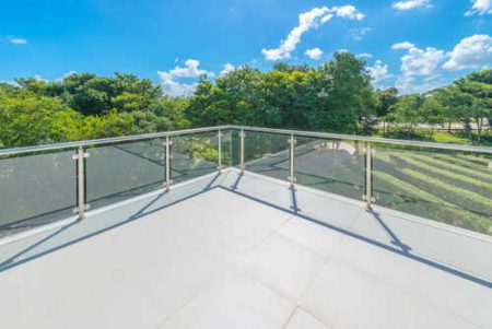 Deck Glass Railings Toronto & GTA | Top Glass Railing for Decks