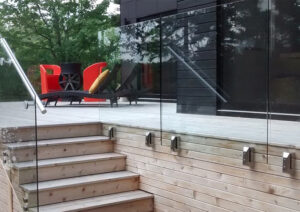 Deck Glass Railings Toronto & GTA | Top Glass Railing for Decks